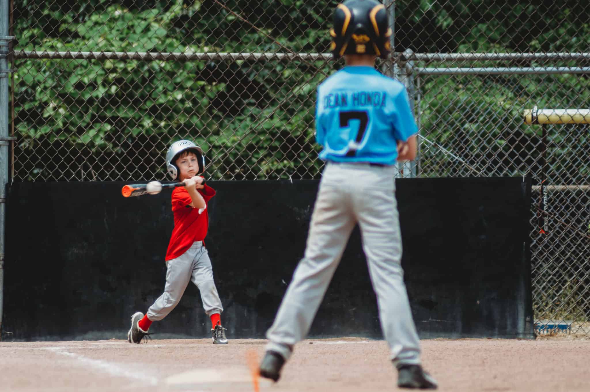 How to Take Super Sharp Action Shots - Simply Rooted Family