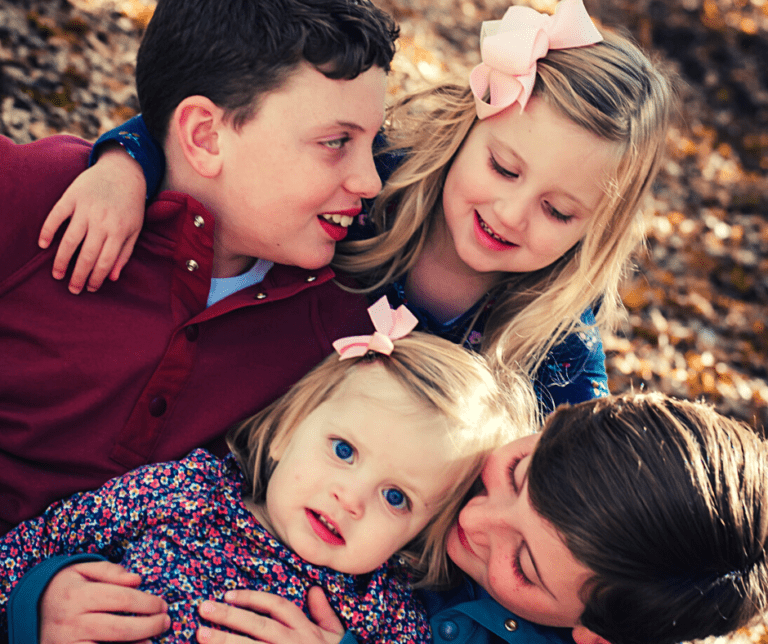 Close Siblings Have Parents That do These 5 Things - Simply Rooted Family